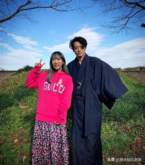 日本文学史上最高杰作《人间失格》再度翻拍电影，小栗旬担当主演 搜狐大视野 搜狐新闻