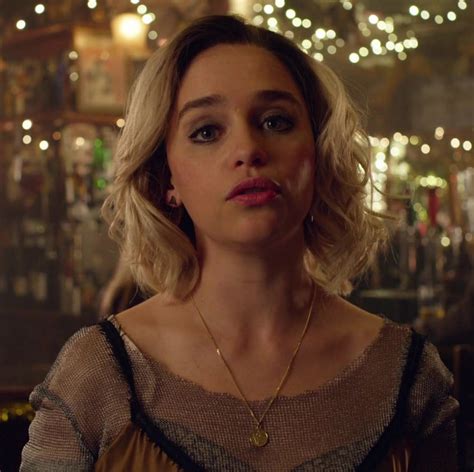Your Mommy Emilia Clarke Went Out With Some Friends But She Can T Stop