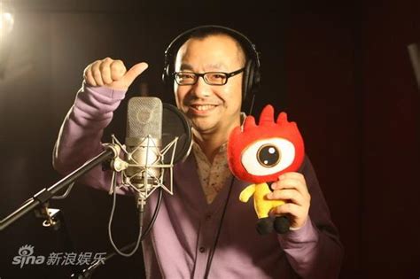 图文：《火星没事》主演录插曲 刘仪伟与小浪影音娱乐新浪网