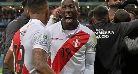Luis Advíncula Cumple Hoy 90 Partidos Con La Selección Peruana Y Así Lo