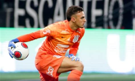 Corinthians Mira Goleiro Experiente No Mercado E Pode Negociar Matheus