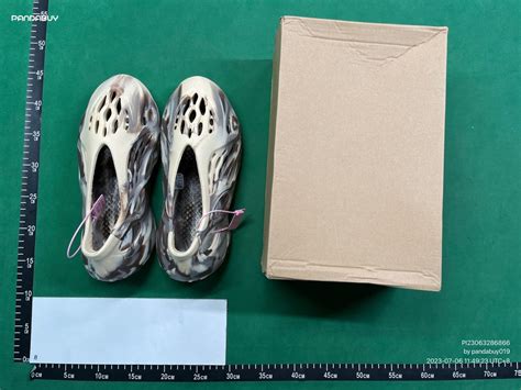 Qc Yeezy Foam Runner Rrepsneakers