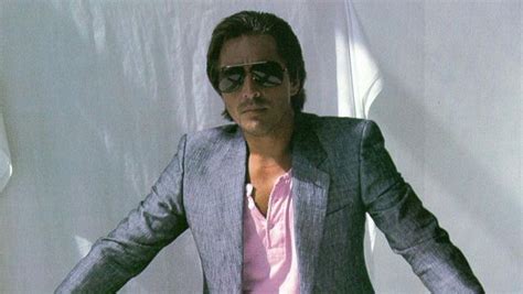 The Sunglasses Of James Crockett Sonny Don Johnson In Two Cops In