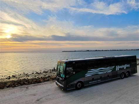 Small Business Star Hampton Jitney