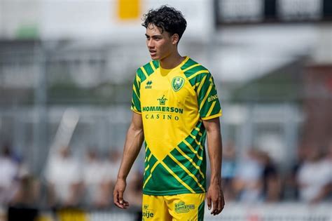 Rafael Struick Main Ado Den Haag Pesta 7 Gol Lawan Laakkwartier