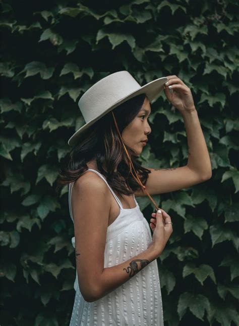 Virtual Assistant Theme