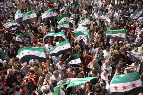 Syrie Des Manifestants Dans Le Sud Réclament La Chute Du Régime