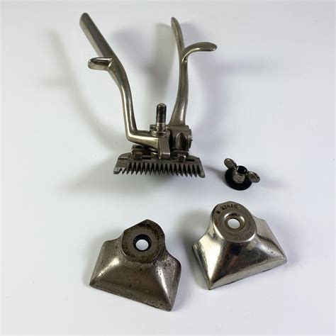 Vintage Oster Model B Hair Clippers W Box