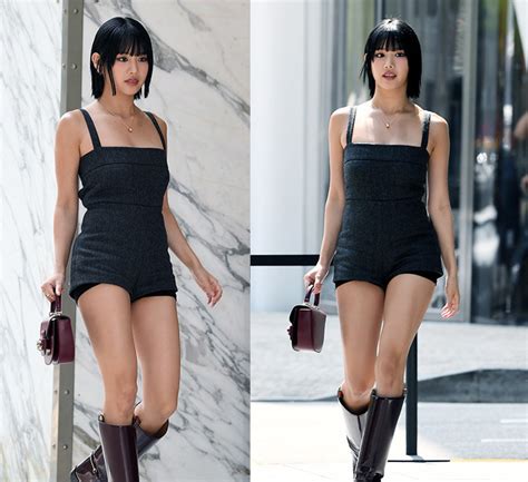 나띠 점프슈트도 딱붙핏 너무 짧은 핫걸 매력 제대로 뽐낸 롱부츠 패션