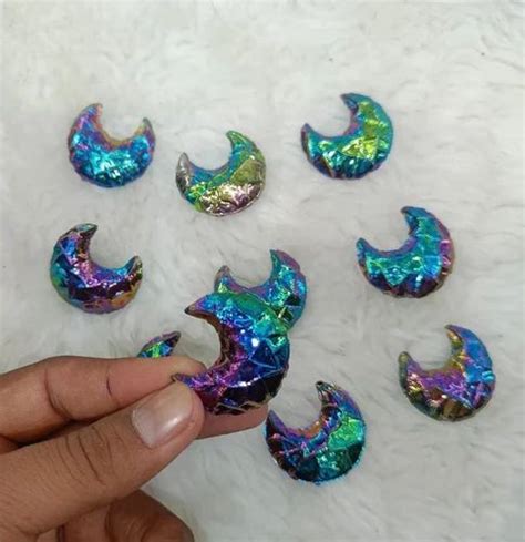 Stone Aura Moon Shape For Healing Pendent 2inch At ₹ 50piece In Khambhat