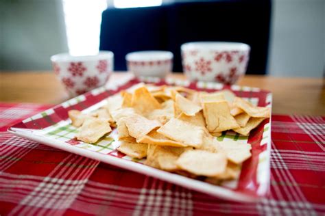 How To Throw Easy Holiday Cocktail Parties