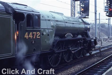 35mm Slide Br British Railway Steam Train Lner Class A3 No 4472 Flying