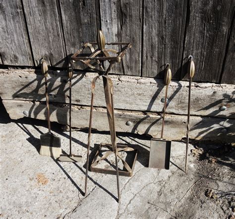 Ancien Ensemble de Cheminée en Fer Forgé pièces Vintage French Finds
