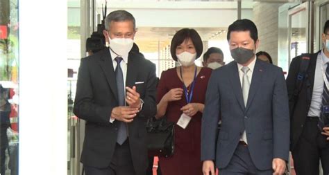 លោក បណ្ឌិត វីវៀន បាឡាគ្រីស្ហ្សណាន់ រដ្ឋមន្រ្តី ការបរទេស នៃសាធារណរដ្ឋសឹង្ហបុរី