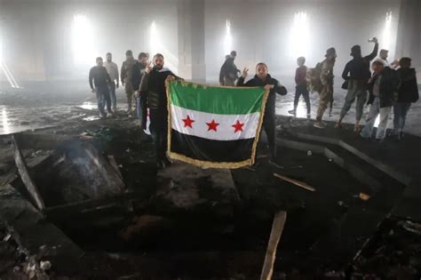 Syrian Rebel Fighters Set Fire To Tomb Of Bashar Al Assads Father