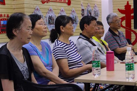 动漫学院党总支部举办“寻访共和国同龄人”主题党日活动之二 金陵科技学院动漫学院