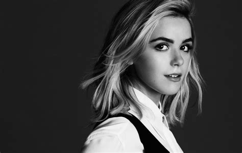 Kiernan Shipka Is The New Sabrina The Teenage Witch In Netflix