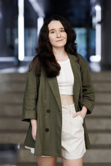 Наукуїмо На цьому фото Ольга Маслова в чудовому настрої і можемо запідозрити що гарно