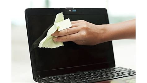 Ways To Clean Dirty Gadgets