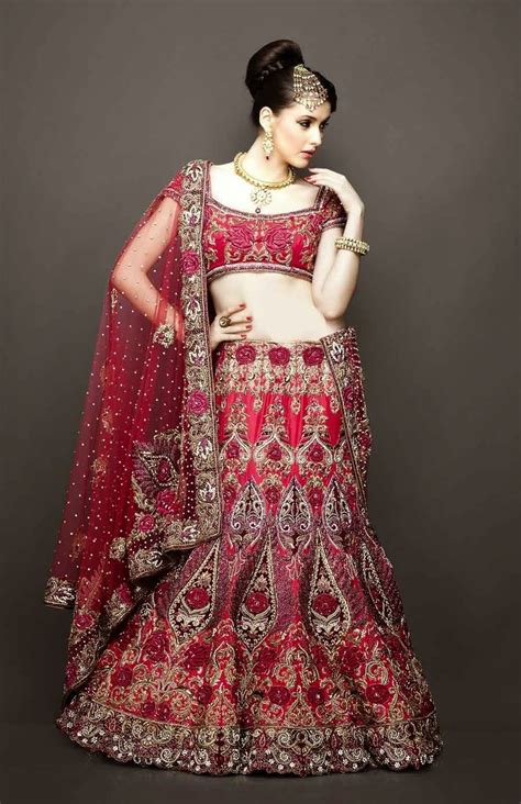 Beautiful Red Wedding Dresses Pakistani Ideas