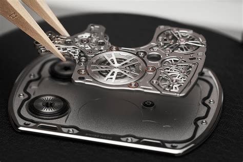 深入了解 Richard Mille RM UP-01，在非常薄的手表上进行非常深入的探索-OR厂官网