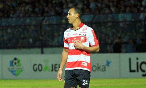 Hasil Madura United Vs Semen Padang FC Liga 1 Gojek Traveloka Pekan