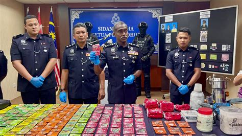 Cops Seize Rm22mil In Johor Drug Bust The Star