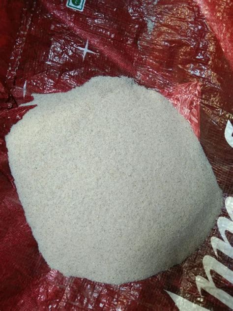 Silica Sand Powder Sio2 95 20 At Best Price In Nim Ka Thana Id