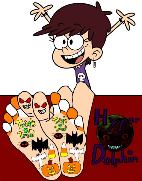 Lunas Halloween Feet On The Table By Kabutopsthebadd On Deviantart