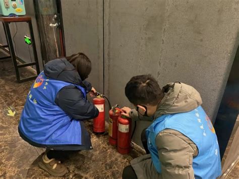 桐柏路街道晶华城社区开展节后网格安全大巡查活动 大河新闻