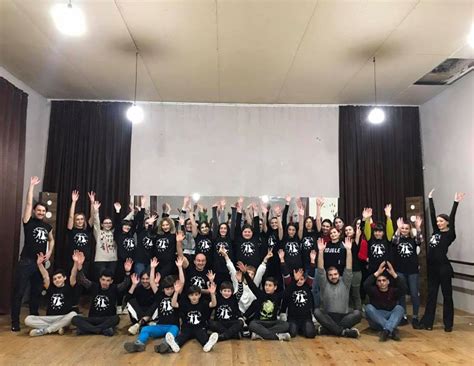 ქართული ცეკვის სამოყვარულო სტუდია საუკუნე 15 თებერვალი გოგო ბიჭები Facebook