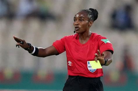 Salima Mukansanga victime de harcèlement sexuel