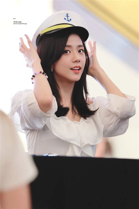 Jennie金智秀比心 千图网