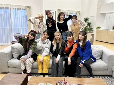Girls² On Twitter この後18時より配信です！／ ぜひご覧ください🍫🤍 Girls2 Cl Clofficial