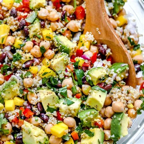 The Best Healthy Quinoa Salad