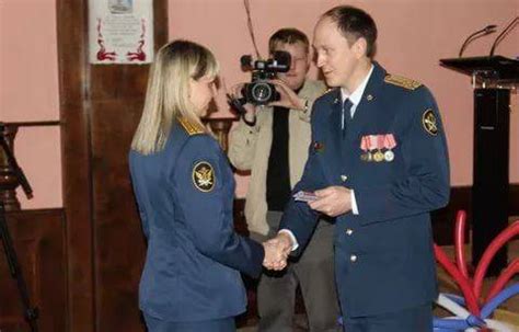 Парадный китель фсин расположение знаков фото