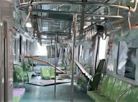 快訊2名國小男童受傷！中捷「車廂遭鋼架貫穿」 釀1死8傷畫面曝
