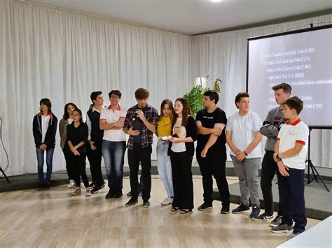 Integrantes De Los Centros De Estudiantes De Urdinarrain Presentaron