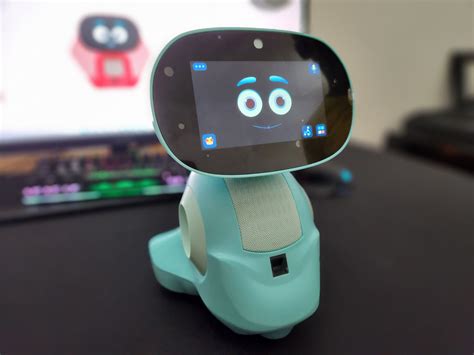 Review Miko 3 Personal Ai Robot Gadget Voize