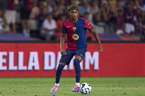 Hansi Flick Makes Champions Dont Rest Point Over Lamine Yamal