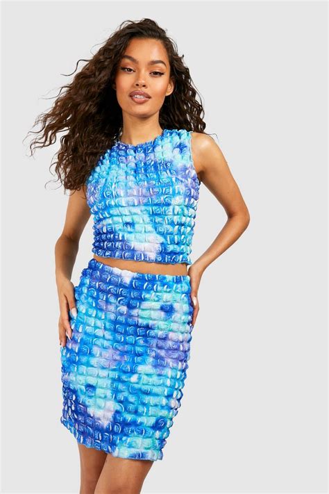 Ensemble Fleuri Avec Crop Top Et Mini Jupe Boohoo Fr