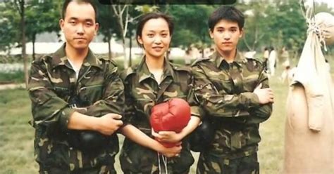 她曾保护过日本首相和布什总统夫妇，是中国国安局首位女保镖布什边梅保镖新浪新闻