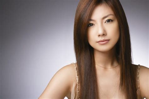 島谷ひとみの現在 一般男性と結婚し挙式画像流出！？画像あり！リポーター活動や20周年ツアーなどの今に詳しくまとめ│あいのーと