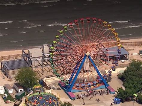 Couple Arrested For Allegedly Having Sex On A Ferris