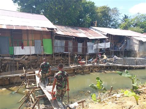 Pondasi Turap Sungai Api Api Kelar Satgas TMMD Dan Warga Terus Bahu