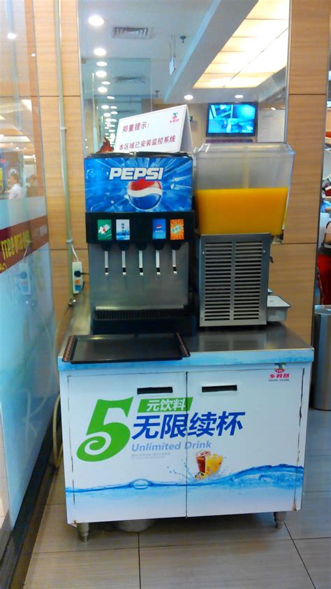 乡村基 VS 顺旺基 谁更牛 乡村基 CCSC 一个普通的工作日午餐实地探寻比邻的两家中式快餐店乡村基 雪球