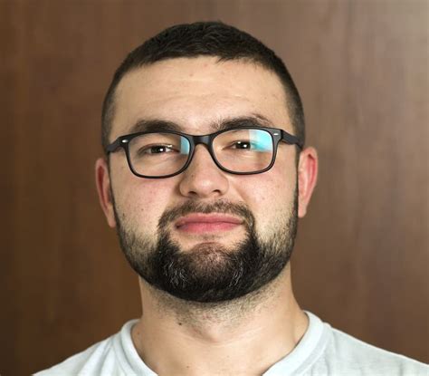 70 Best Male Haircuts For Round Faces Be Unique In 2020