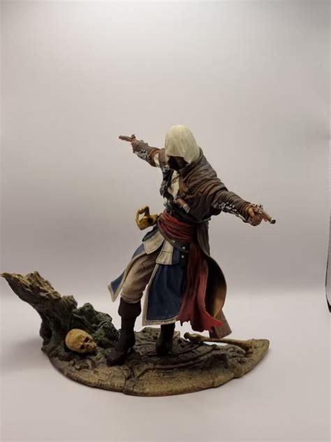 Assassins Creed Iv Black Flag Edward Kenway Collectors Figura