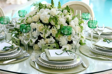 MIL IDEIAS de imagem e estilo por Fe Cardoso Decoração verde e branco pra casamento