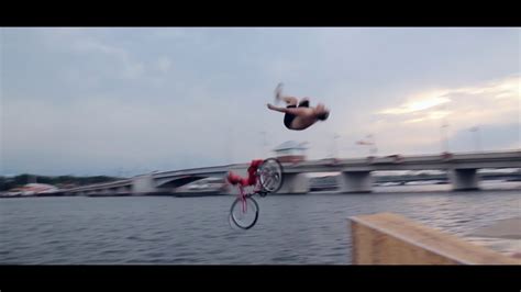 Bike Jump Into The Water Summer 2k17 Youtube